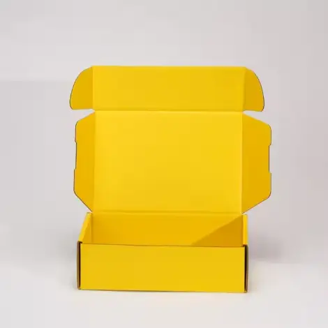Yellow Mailer Boxes UK – Custom Packaging with Free Shipping